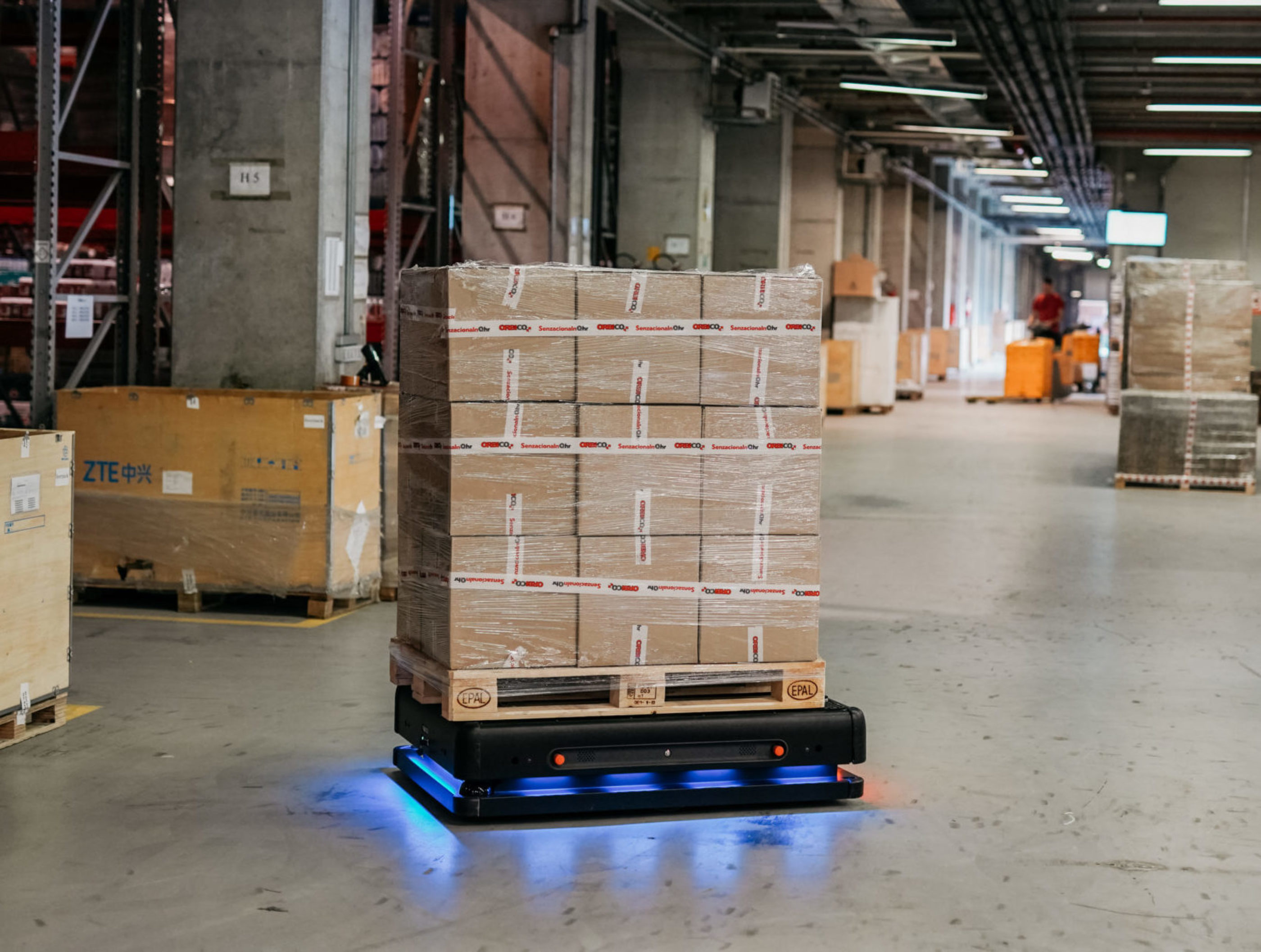DB Schenker case study: Autonomous robots in supply chain